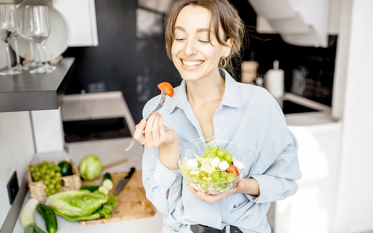 How what you eat impacts your teeth and gums - Everyday smiles